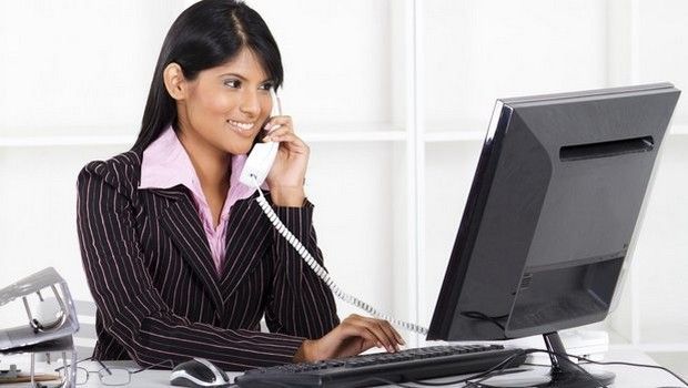 O que faz um auxiliar de escritório? Quanto ganha? - Guia de Carreira