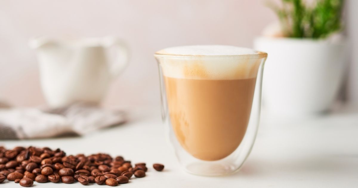Receita: cappuccino caseiro super cremoso e fácil de fazer