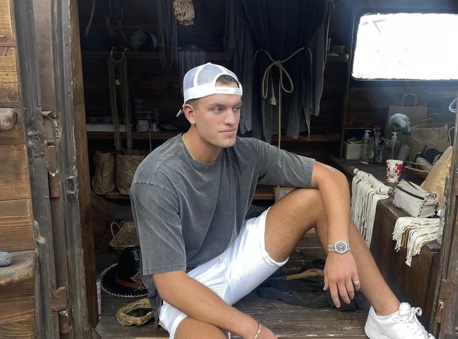 'Vão te atrapalhar': jovem milionário trocou os amigos pelos negócios